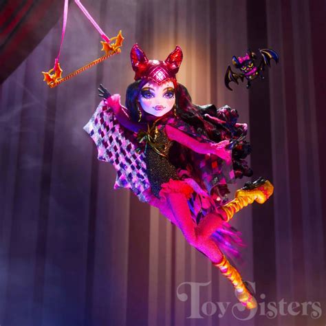 Monster High Skullector Sdcc Freak Du Chic Draculaura 2023 Toy Sisters