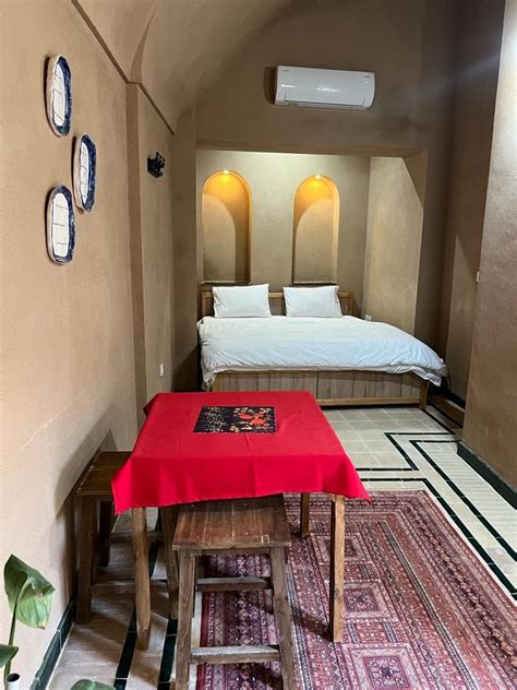 سرای دشتی واحد شادی بوم گردی در یزد جاباما