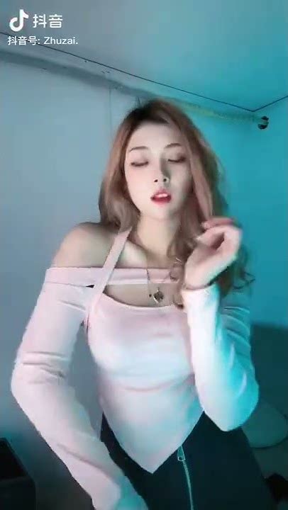 얼굴에 색기 가득 Shorts Youtube