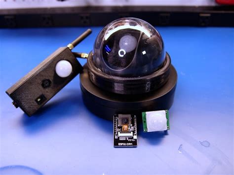 discord security camera with an esp32
