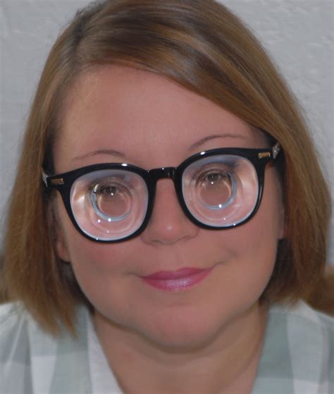 Best Type Of Glasses For Small Eyes At Candis Langdon Blog