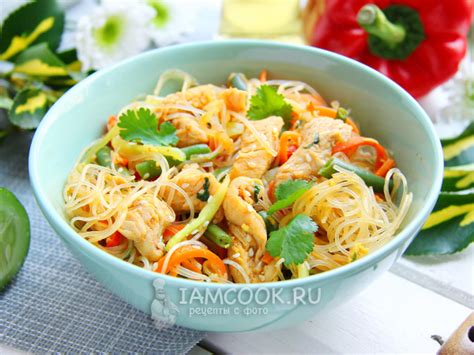 Фунчоза с курицей и овощами в мультиварке — рецепт с фото пошагово