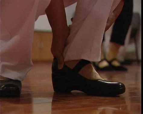 今晚18：08专访北京友谊医院骨科副主任医师刘凤岐——【舞出来的足跟痛】