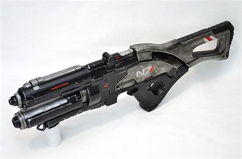 Stunningly Beautiful Mass Effect 3 Gun Replica By Volpin Props