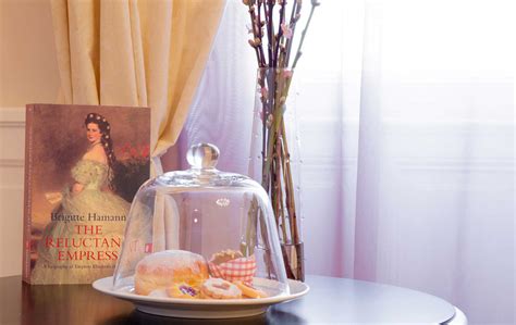 무료 이미지 침실 담홍색 방 복숭아 중앙부 장식 인테리어 디자인 표 유리 아침 식사 브런치 가구 식기류 식품 정물 꽃 집 아직도 인생 사진