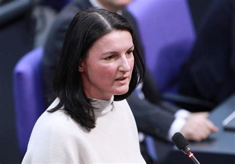 Mihalic Bundesgesetz Für Bezahlkarten Einführung Nicht Nötig