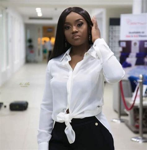 Chioma Avril Rowland Biography Age Net Worth Husband Davido Baby Father Mother Pictures