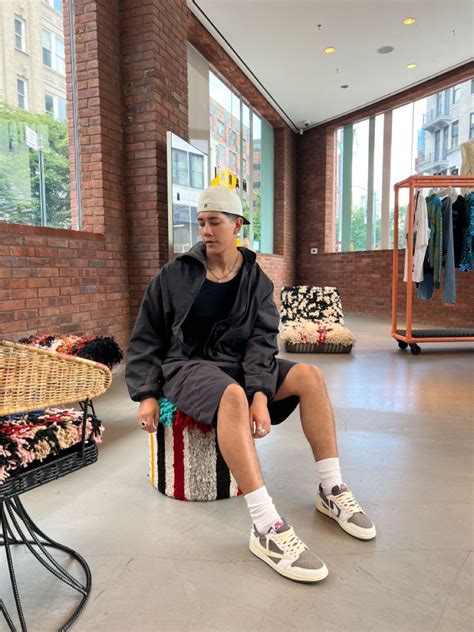 Jordan 1 Low Travis Scott Outfit Nike Travis Scott Outfit Travis