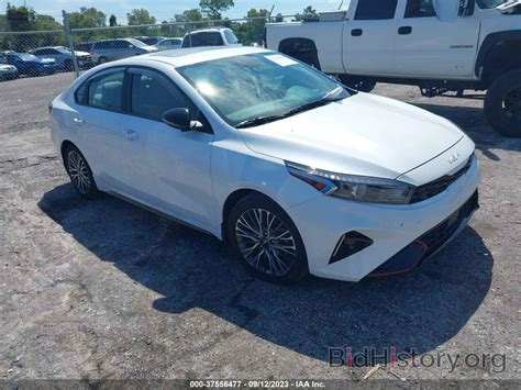 Report 3kpf54ad1pe524859 Kia Forte 2023 White Gasoline Price And