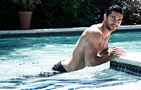 Jay Conroy Viviens Models