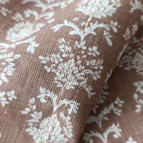 Vintage Inspired Ornamental Linen Fabric With Intricate Floral Motif