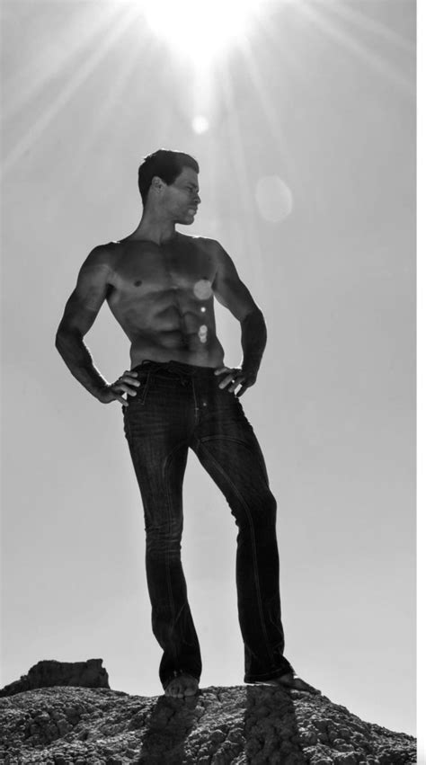 John Neda X Gustavlag X Rufskin Yup Magazine