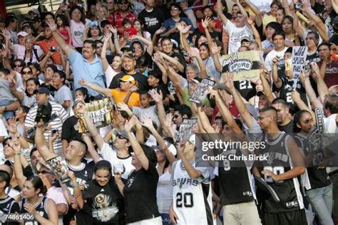 Fans Cheer During The San Antonio Spurs Championship Parade On The
