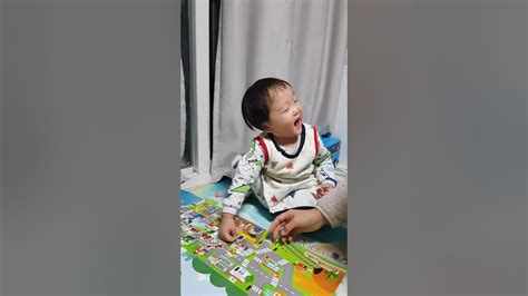 듣고 싶은 말만 듣겠다 Vlog 26개월아기 육아브이로그 아기놀이 스티커북 코~자기 싫어 젤리는 좋아 Youtube