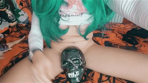 Mistress Italiana Insulta Tua Amdre Col Teschio Hey Loser Youre As Stupid As Your Step Mother