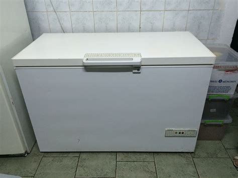 Производственный холодильник