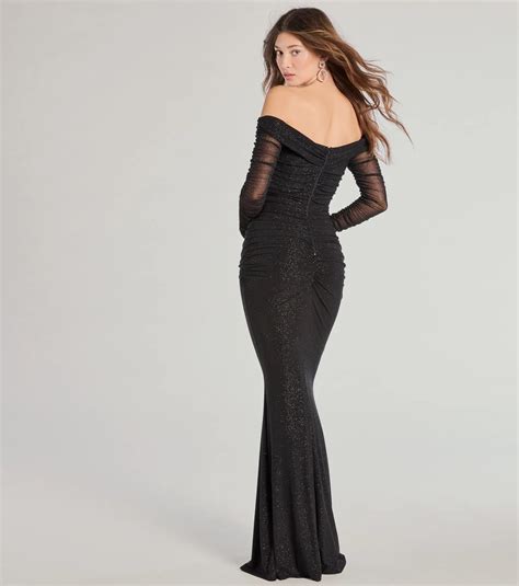 Glitter Black Dresses And Windsor