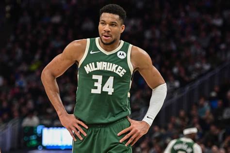 Milwaukee Bucks Giannis Antetokounmpo Named Team Captain For Eastern