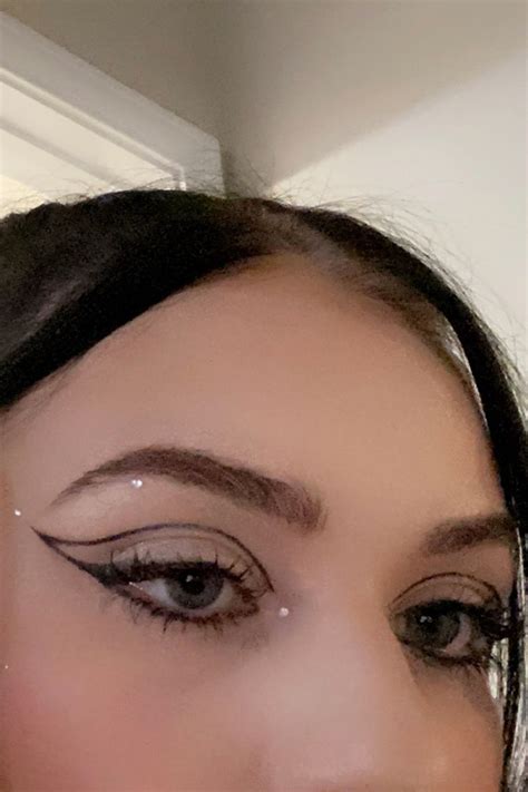 Euphoria Makeup Look Eyeliner In 2024 Creative Makeup Eye Makeup