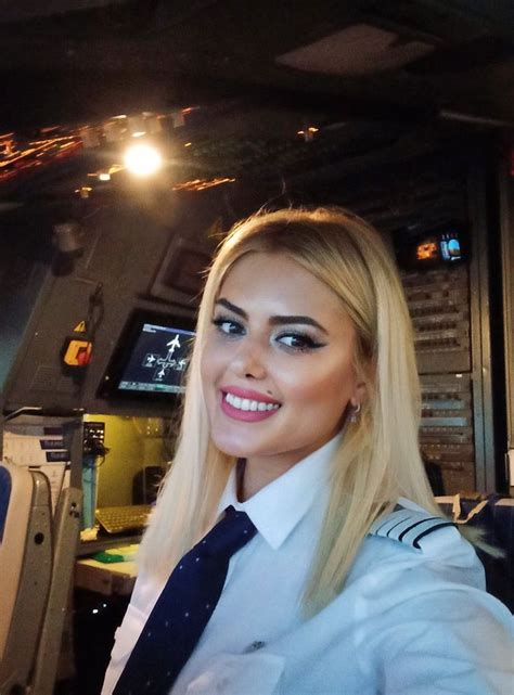 Pilot Mioara Celebridades