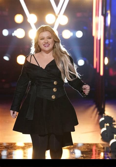 Kelly Clarkson 3 1080px