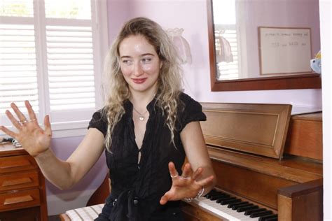 Pop Singer Cecily From Devonport To The World The Devonport Flagstaff