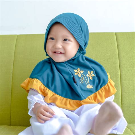 Kerudung Danira Azkia Hijab Syari And Fashionable