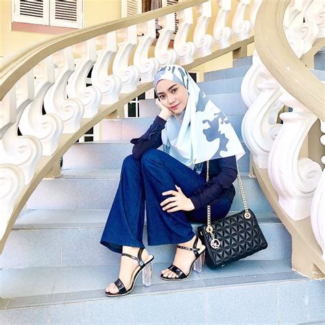 Untitled Awek Tudung Edit