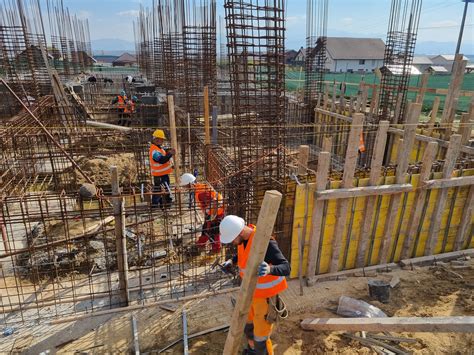 La Codlea Se Construiește Un Bloc Anl Pentru Familiile De Tineri Când