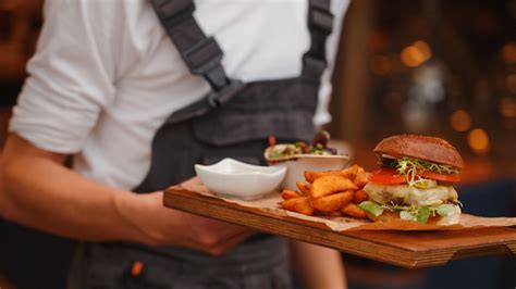 Michael Cecchi Azzolina On What You Should Do When Your Tables Ready Exclusive Interview