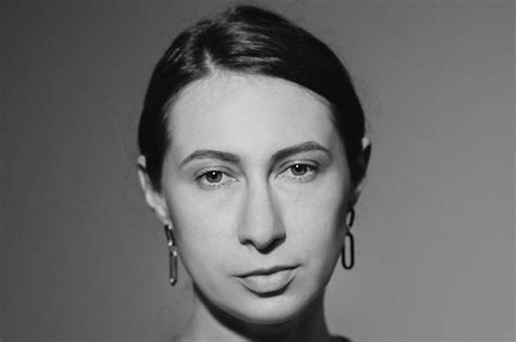 Rašytoja Gabija Grušaitė Kodėl Neskaitome Lietuvių Literatūros Delfi Kultūra