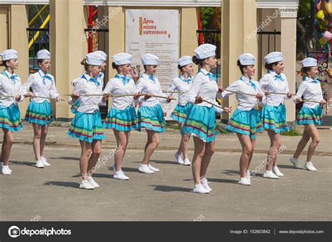 Majorette Dance Routines At Jayne Griffin Blog