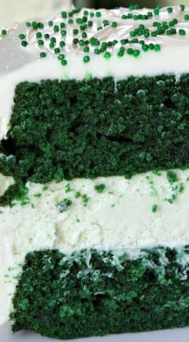 Green Velvet Cheesecake Cake Green Velvet Cake Recipes Green Velvet