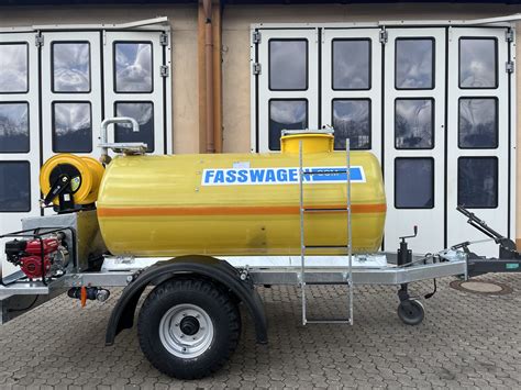 Wasserfass Anhänger 3000 Liter Für Traktor Und Kommunalfahrzeug Fasswagen