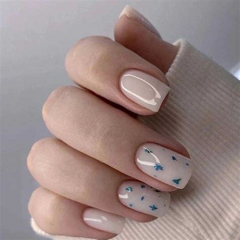 جدیدترین طرح و مدل ناخن ساده و مینیمال