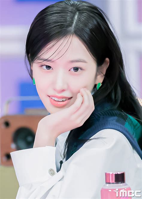 움짤 안유진 꺾이지 않는 매력 라디오스타 B하인드③