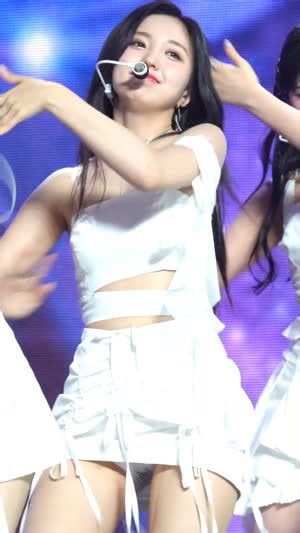 케플러 시절 강예서 타이트한 흰 속바지 도끼 후방주의 짤티비 Jjtvkr