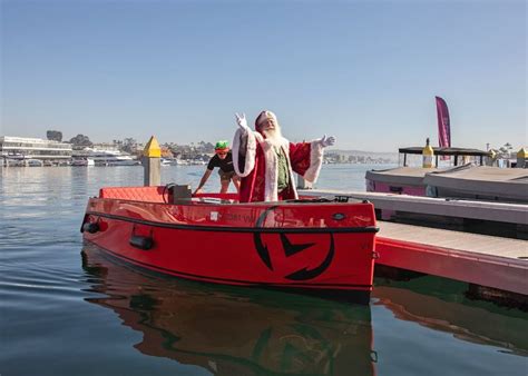 Lido Marina Village Hosts A Month Of Festive Waterfront Fun Newport