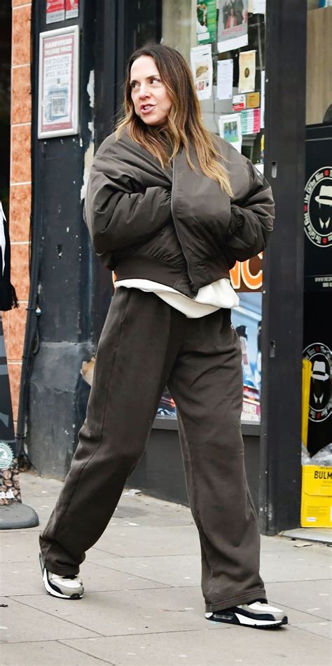 Melanie Chisholm Spends Quality Time With Mother And Daughter On Boxing