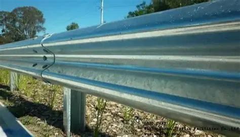 W Shaped Road Safety W Beam Crash Barrier For Vehicle Safety At ₹ 1500