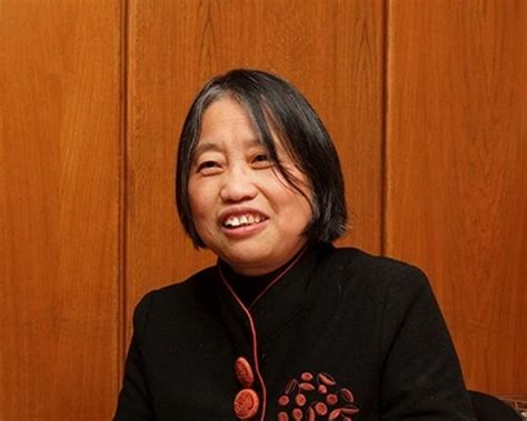 Ua Prepara Cerimónia De Jubilação Da Professora Wang Suoying Terra Nova