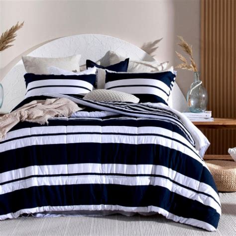 Double Comforter 250 Gsm At Best Price In Ahmedabad T C Krupa Fabrics