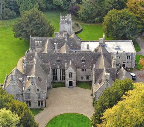 Taskl Visit Self Drive To Chavenage House The Arts Society Kington Langley