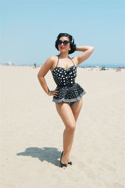 Vintage Swimwear Pin Up Girl