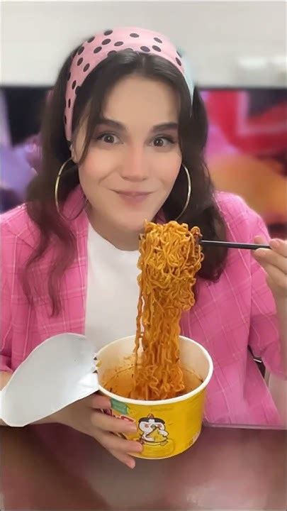 کورن داگ و نودل پنیری کره ای Youtube