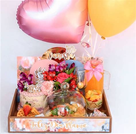 Desayuno De Cumpleaños En Caja