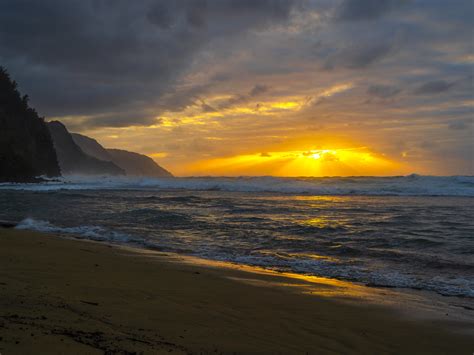 Beautiful Napali Coast Sunset Kee Beach Red Orange Yellow Clouds Big