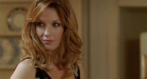 《黄石》女主凯利蕾莉的三部破尺度电影推荐理查德生活影片