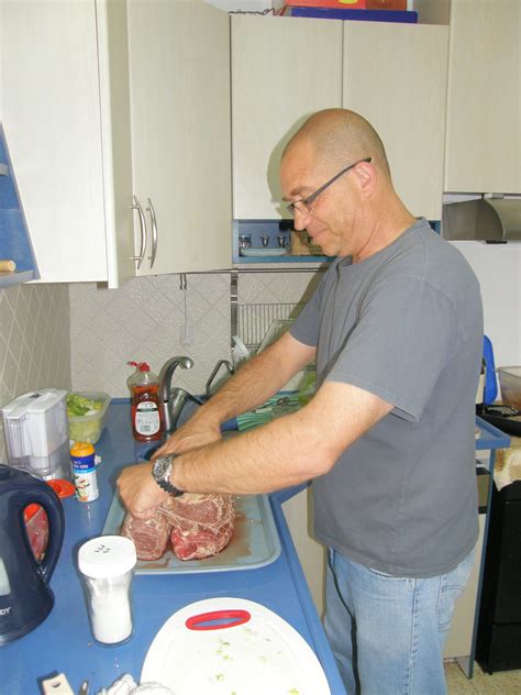 עוגיות ביסקוטי שקדים ואגוזי לוז של ליאור רודאיף טעם של בית