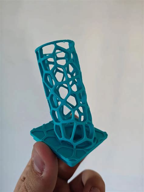 Gridfinity Solder Pump Holder Voronoi Skeletonized By Sebaggu